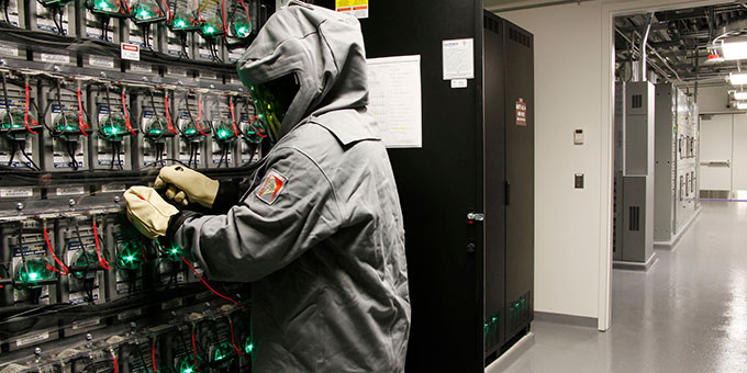 Speak Like A Data Center Geek Part 11 Power Talk Interconnections The Equinix Blog