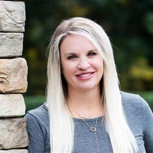 Michelle Banakes, Equinix