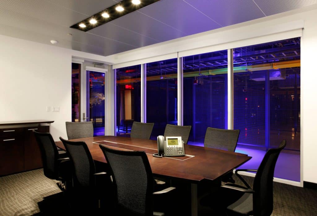 Inside a High-Performance Data Center: Compute, Storage and Networking ...