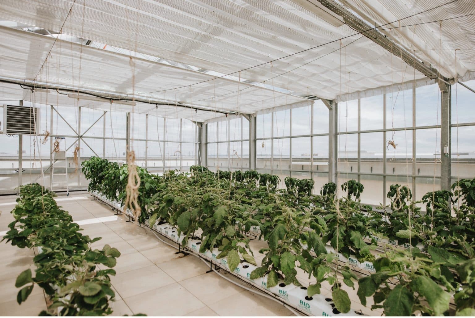 Inside a High-Performance Data Center: Power, Cooling and Exterior ...